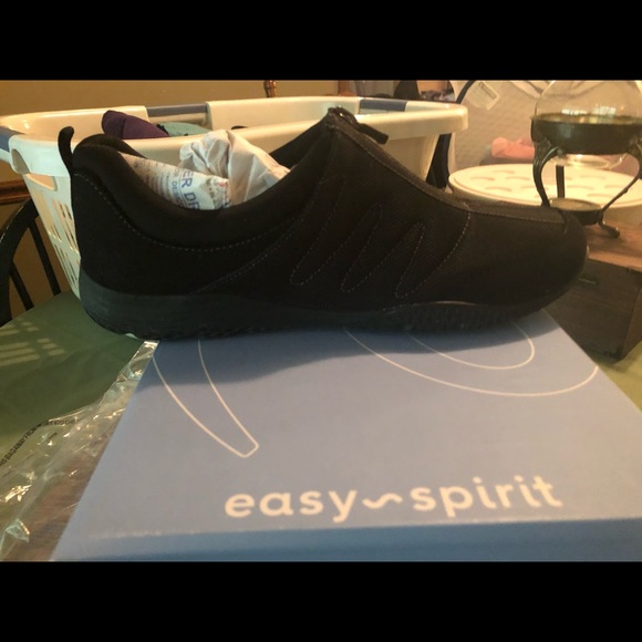 Easy Spirit | Shoes | Brand New Easy Spirit In Box | Poshmark